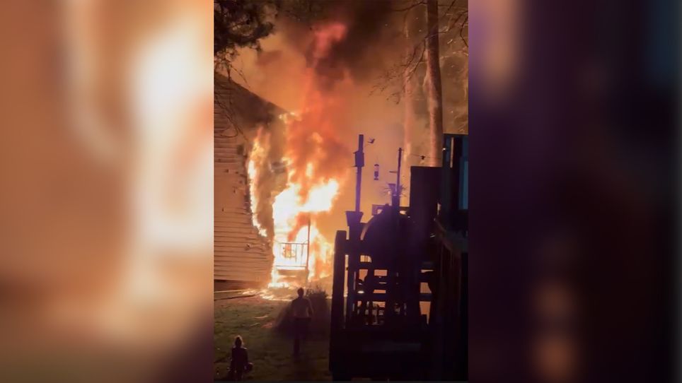 Fire scorches Raleigh townhome, one firefighter injured :: WRAL.com