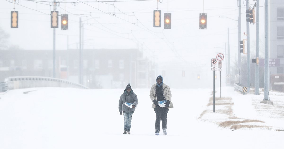 Tens of thousands face another arctic blast without power as East Coast ...