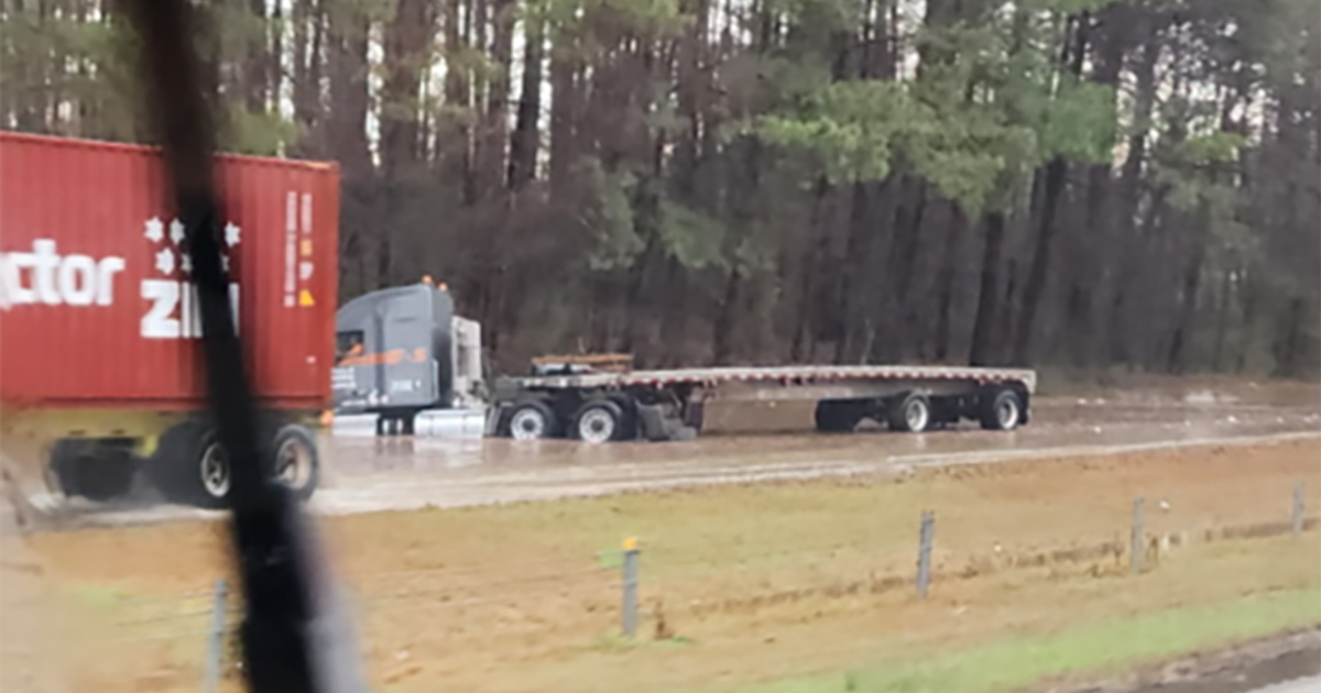 Flooding blocks traffic on I-40 in Johnston County :: WRAL.com
