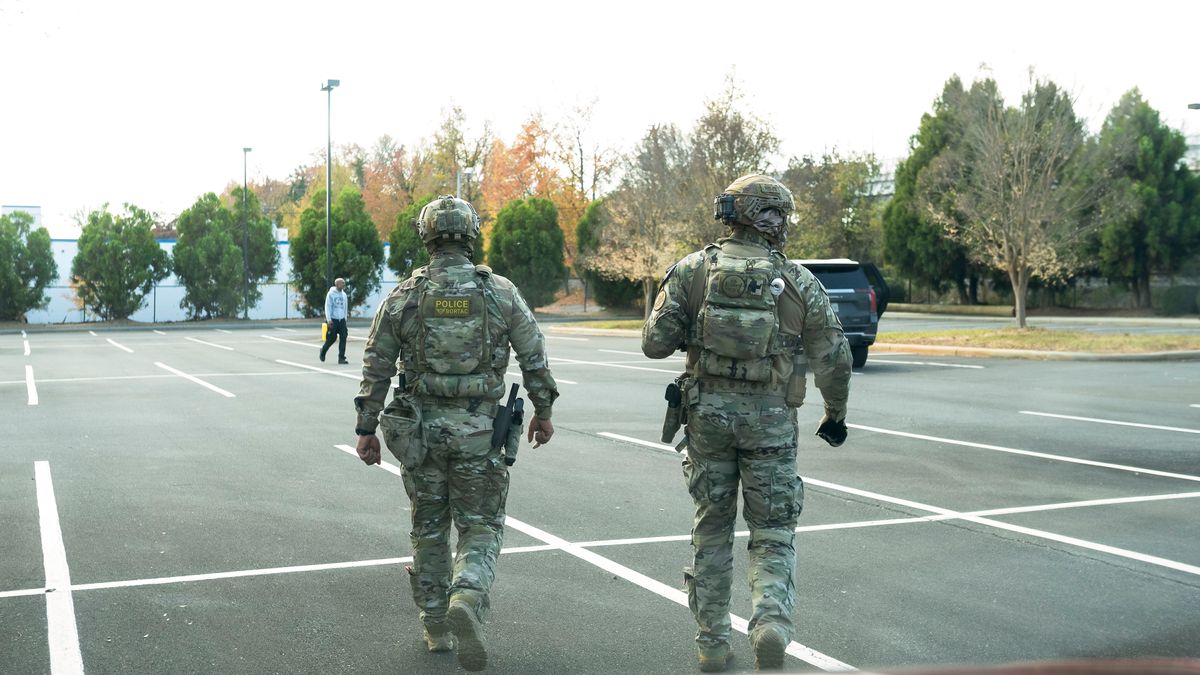 עירום של ירדן לאסרי