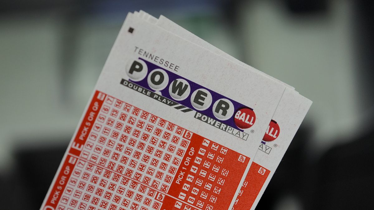 Powerball jackpot at $820 million is 8th largest in game's history ...