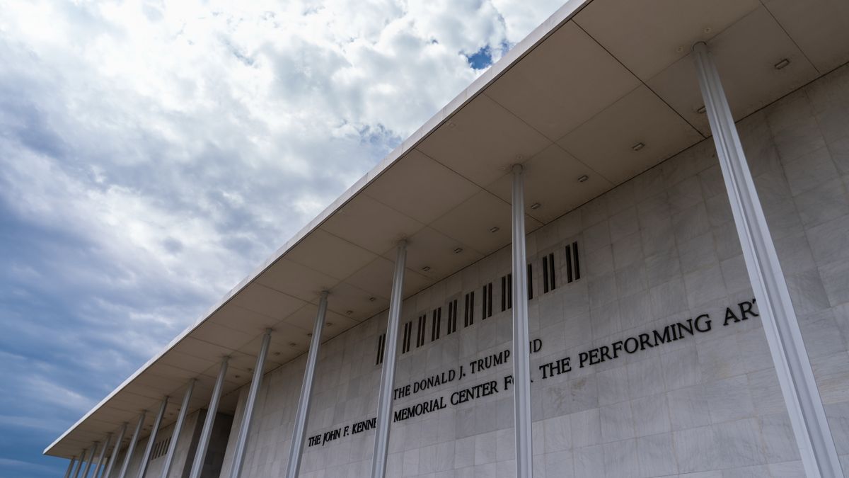 Judge says Kennedy Center board broke law putting Trump's name on ...