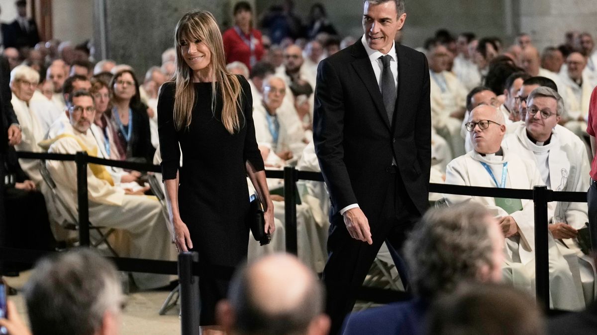 Spanish judge orders prime minister's wife to face corruption trial and ...