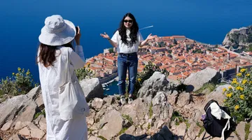 To attract visitors to NC, State's tourism office hopes social media ...