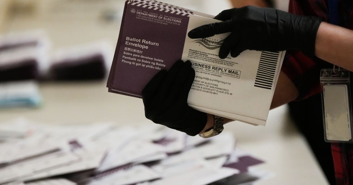 Federal court hears arguments over efforts to halt Trump's mail-in ...