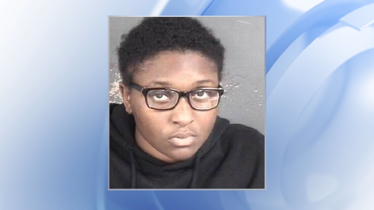 Police: Woman arrested for alleged role in race & crash that killed 3 ...