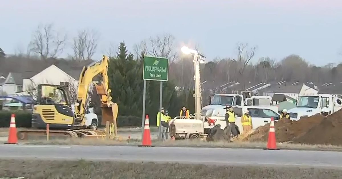 Intersection of Ten Ten Road and US 401 reopens after crews stop gas ...