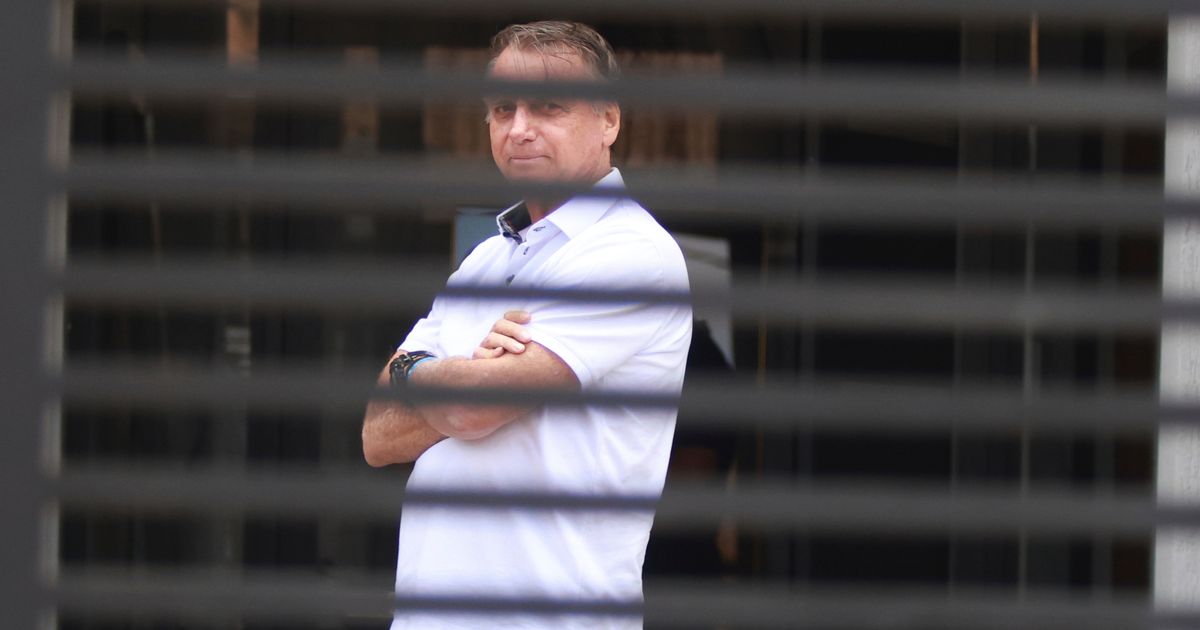 A Brazilian judge allows ex-President Bolsonaro to leave prison for a ...