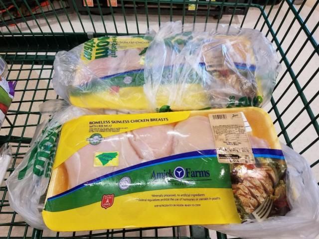 Lowes Foods 3-Day Sale starts today: SUPER chicken breast deal