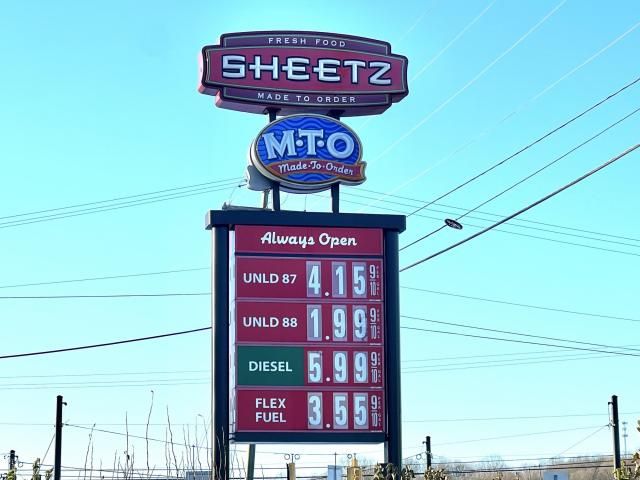 Sheetz drops price of Unleaded 88 gas to $1.99/gallon from Nov. 21-28