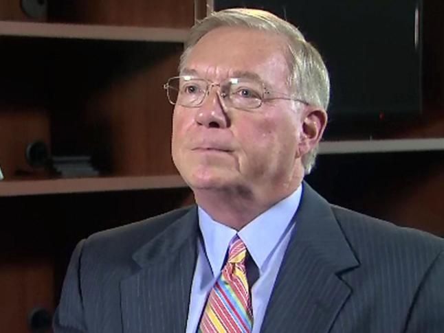 Blue Cross CEO to step down