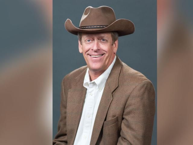 Kent Taylor, Texas Roadhouse founder and CEO, dies at 65
