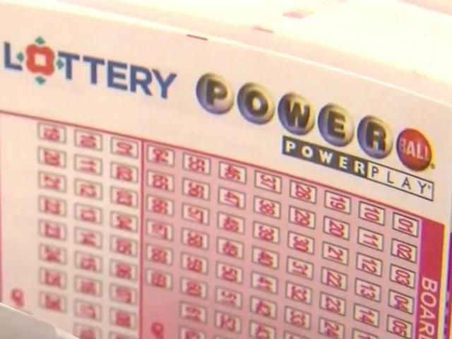 10 win big, including $1M in historic Powerball drawing