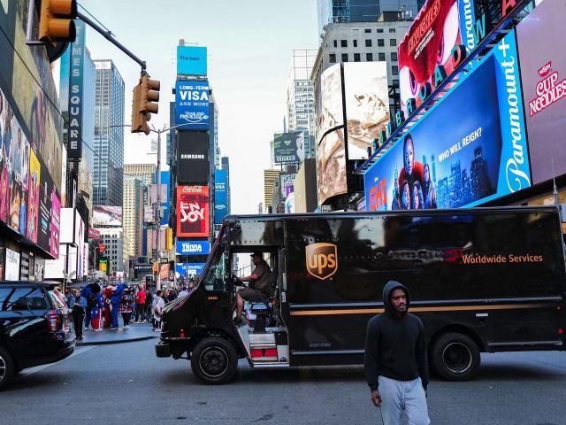 UPS promised new delivery vans with AC. It hasn't bought any