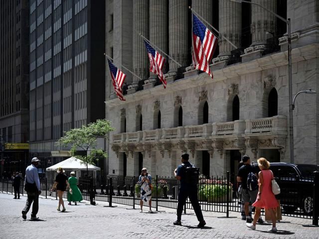 Dow, S&P 500 close at record highs after Federal Reserve's supersized ...