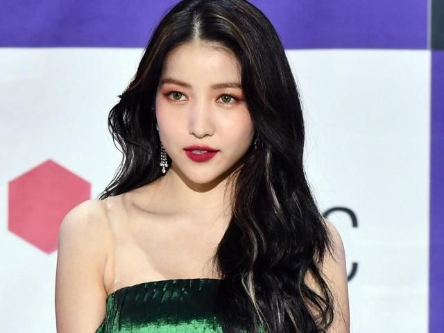 K-pop star Sowon apologizes for flirty pictures with Nazi mannequin