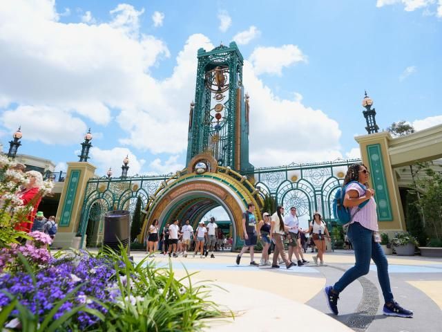 Man dies from blunt impact injuries after riding coaster at new Florida ...