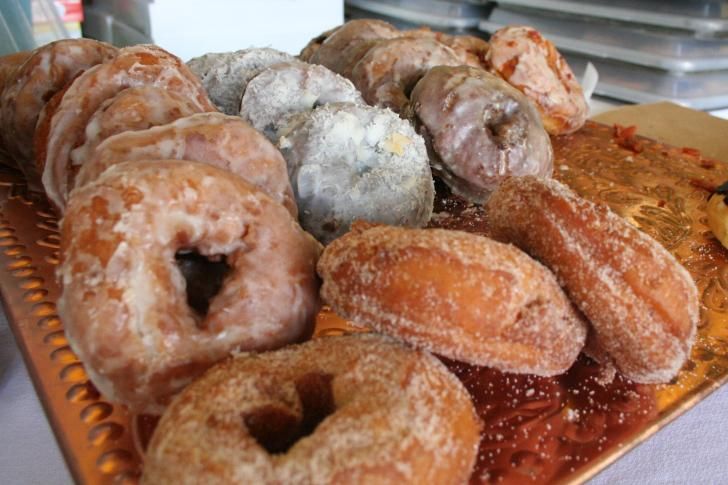 Monuts Donuts opens shop in downtown Durham
