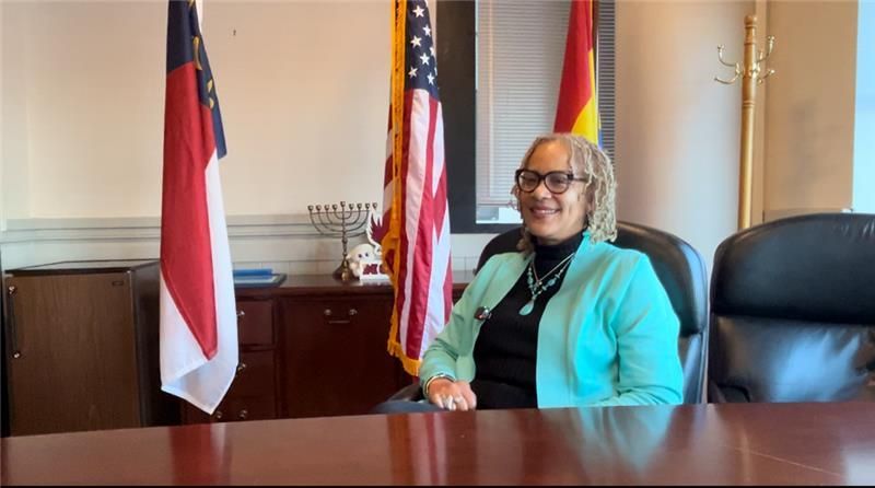 Durham's renaissance woman: Mayor Elaine O'Neal's unconventional path ...