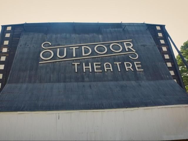 Drive-in theaters with family-friendly Christmas movies in December