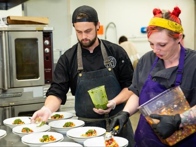 Heat up the cause: Top Chefs face off in 6th annual 'Cooking for the ...