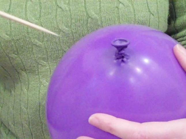 Easy Experiment: Poke needle through balloon without popping it