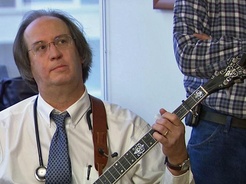 Banjo-picking doctor cares about patients