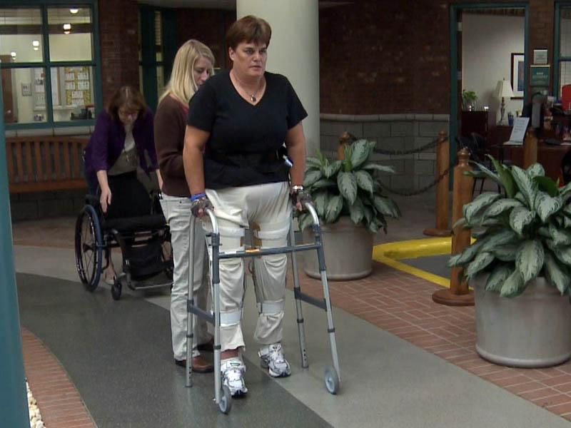 Paralyzed woman works to lift others with spinal cord injuries