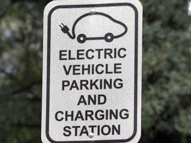 New Triangle charging stations add juice to electric car boom