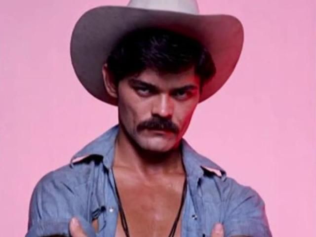 GalaxyCon draws big business as Hollywood strikes cast shadow over its ...