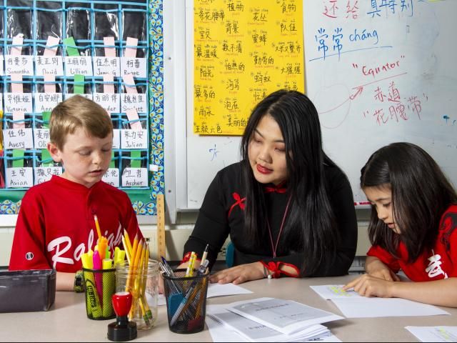 Here's what parents should know about dual-language programs