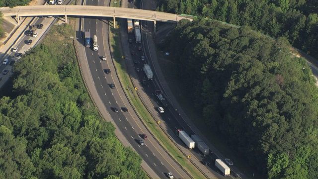 Crash takes out guardrail on I-85 in Orange County