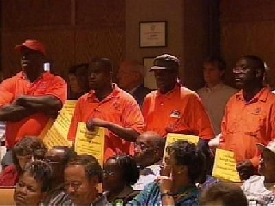 Raleigh City Manager, Sanitation Workers Continue Trash Debate