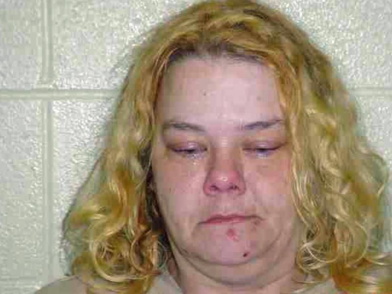 Daughter charged with stealing decorations