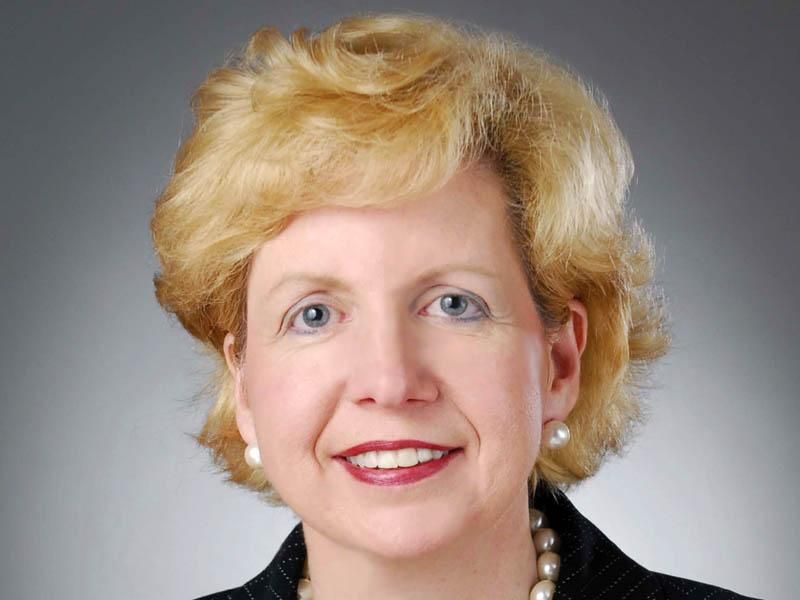 Peace College president to step down next year