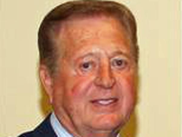 Auto dealerships owner 'Deacon' Jones dies