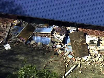 Meth lab explodes in Dudley motel