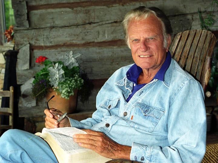 Family selling Billy Graham's home near Asheville