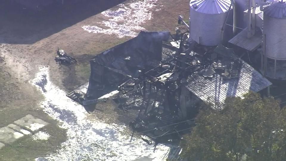 Fire destroys barn in Edgecombe county