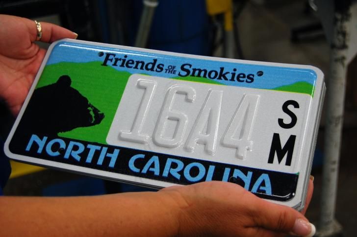 Female inmates help NC drivers put personality on a plate