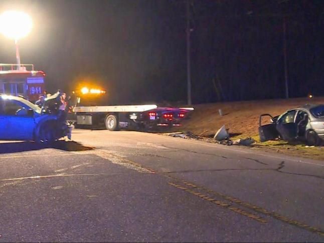 Officials: One dead in Spring Lake car wreck