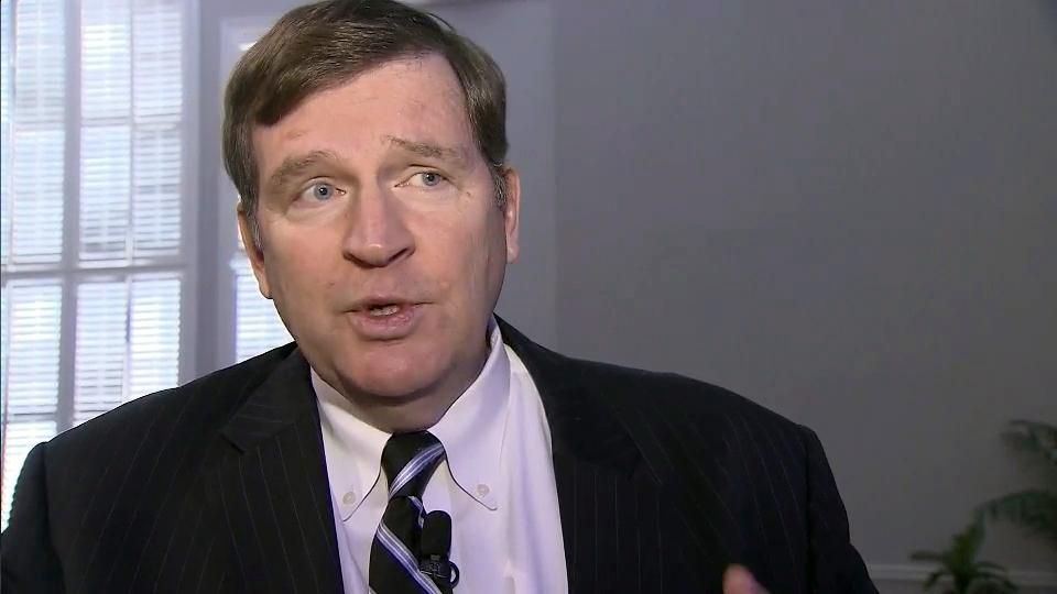 Former Raleigh chief teaches police how to keep cool