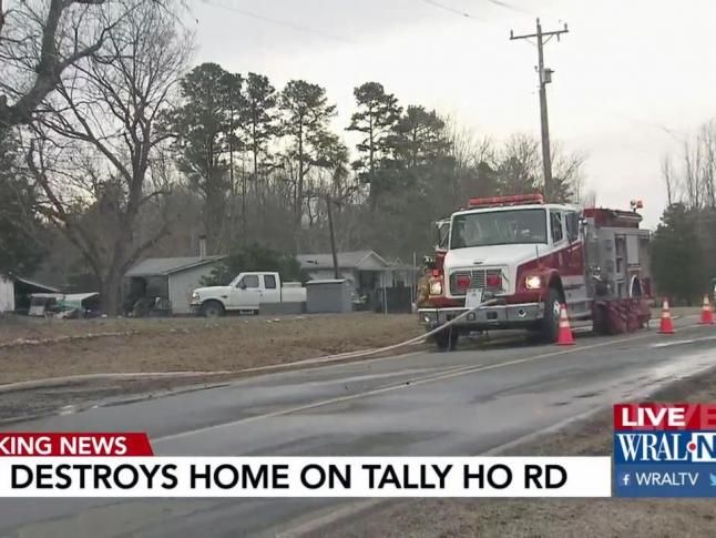 5 suffer smoke inhalation during early morning Stem house fire