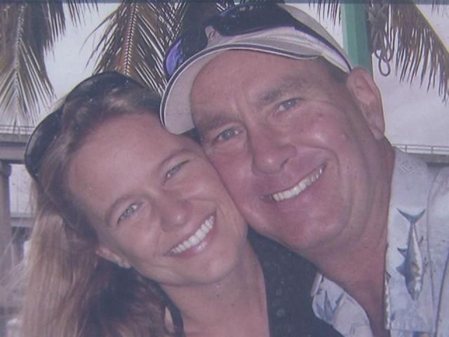 2 killed, 1 hurt after small plane crashes into home in Hope Mills area ...