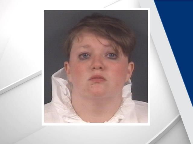 Fayetteville woman accused of killing boyfriend's mother with pan ...