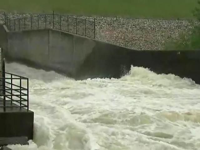 Jordan Lake water levels cover parking lots as NC lakes prepare for ...