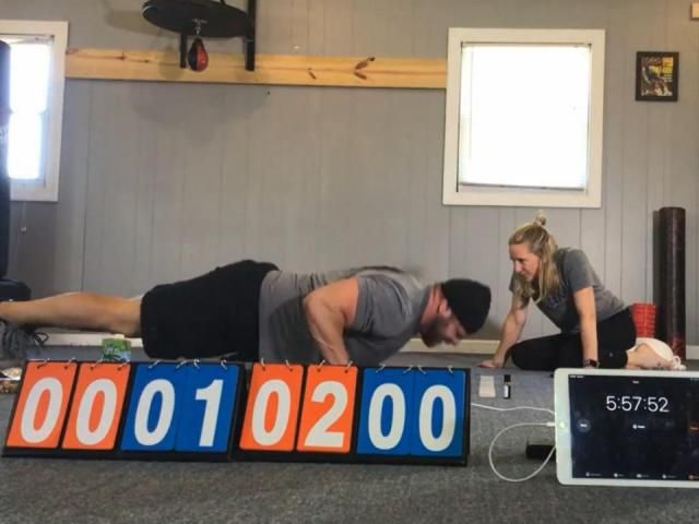 Charlotte man breaks world record for most pushups in an hour