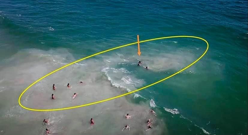 NC beachgoers rescue child caught in rip current