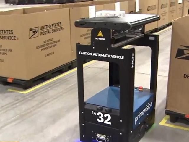 Postal Service promises that robots, thousands of hires will deliver ...