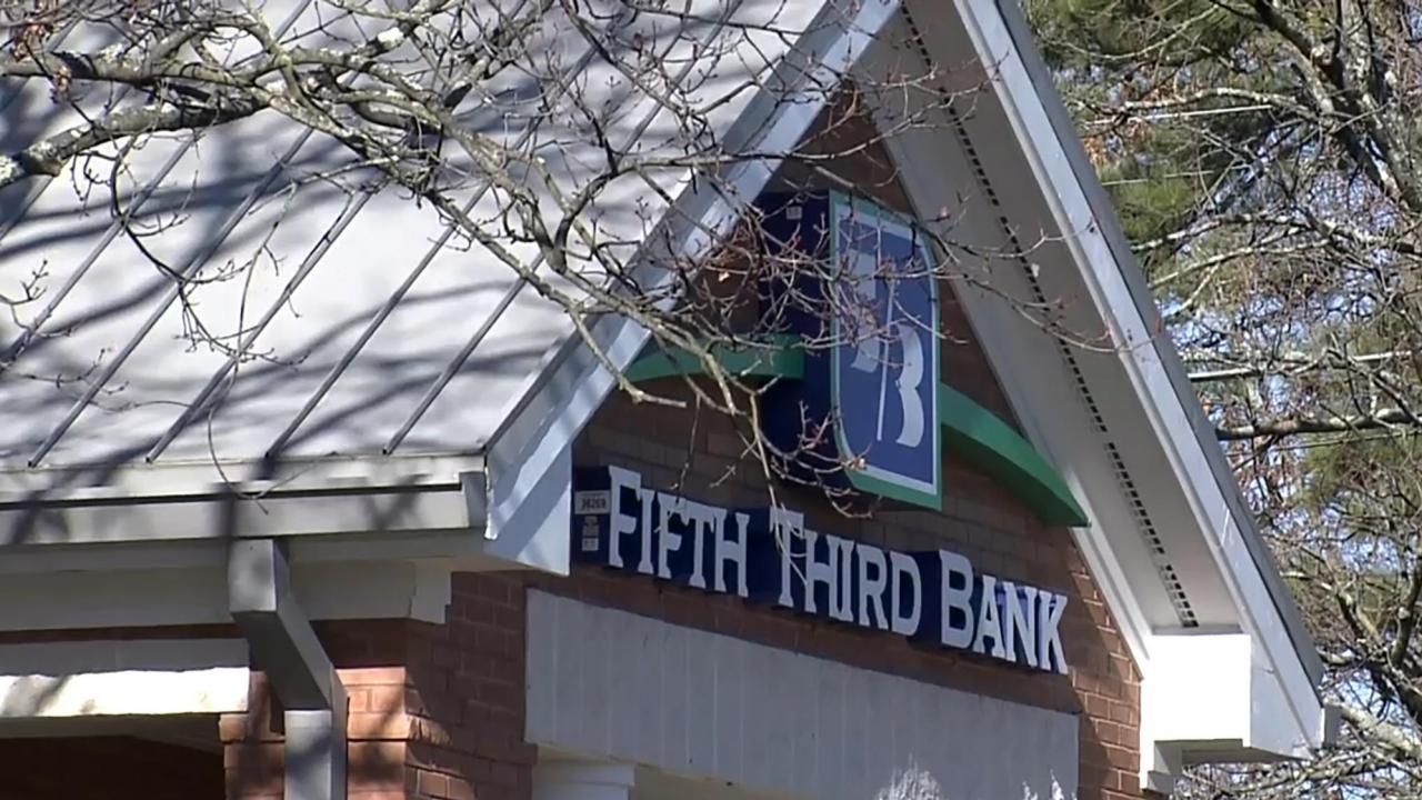 Fifth Third Bank opened fake accounts, got customer cars illegally ... Fifth Third Bank opened fake accounts, got customer cars illegally ...